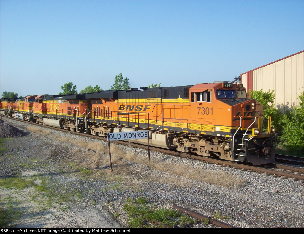 BNSF 7301